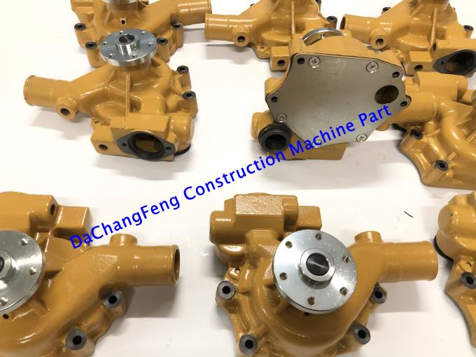 Komatsu Water Pump 6D95 , 6206-61-1100 For PC200-5 Excavator
