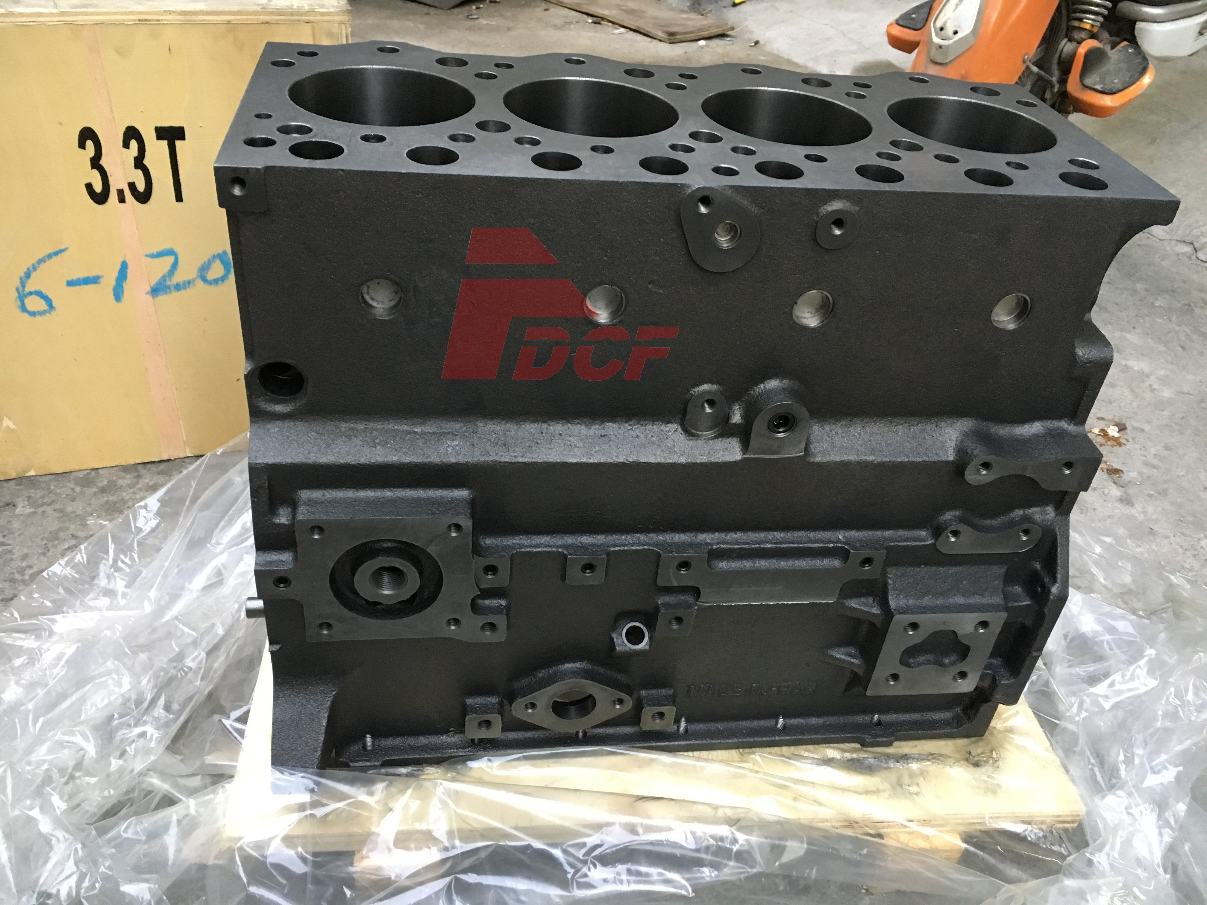 Diesel Engine B3.3T Cylinder Block , 4D95 Diesel Engine Excavator ...
